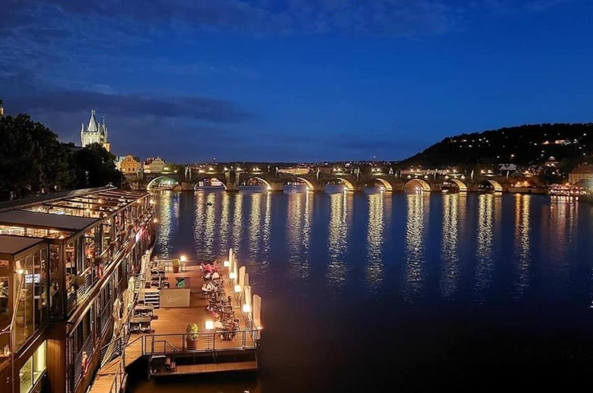 9 BEST Prague Restaurants w/ spectacular views ️🍴 | Prague.org