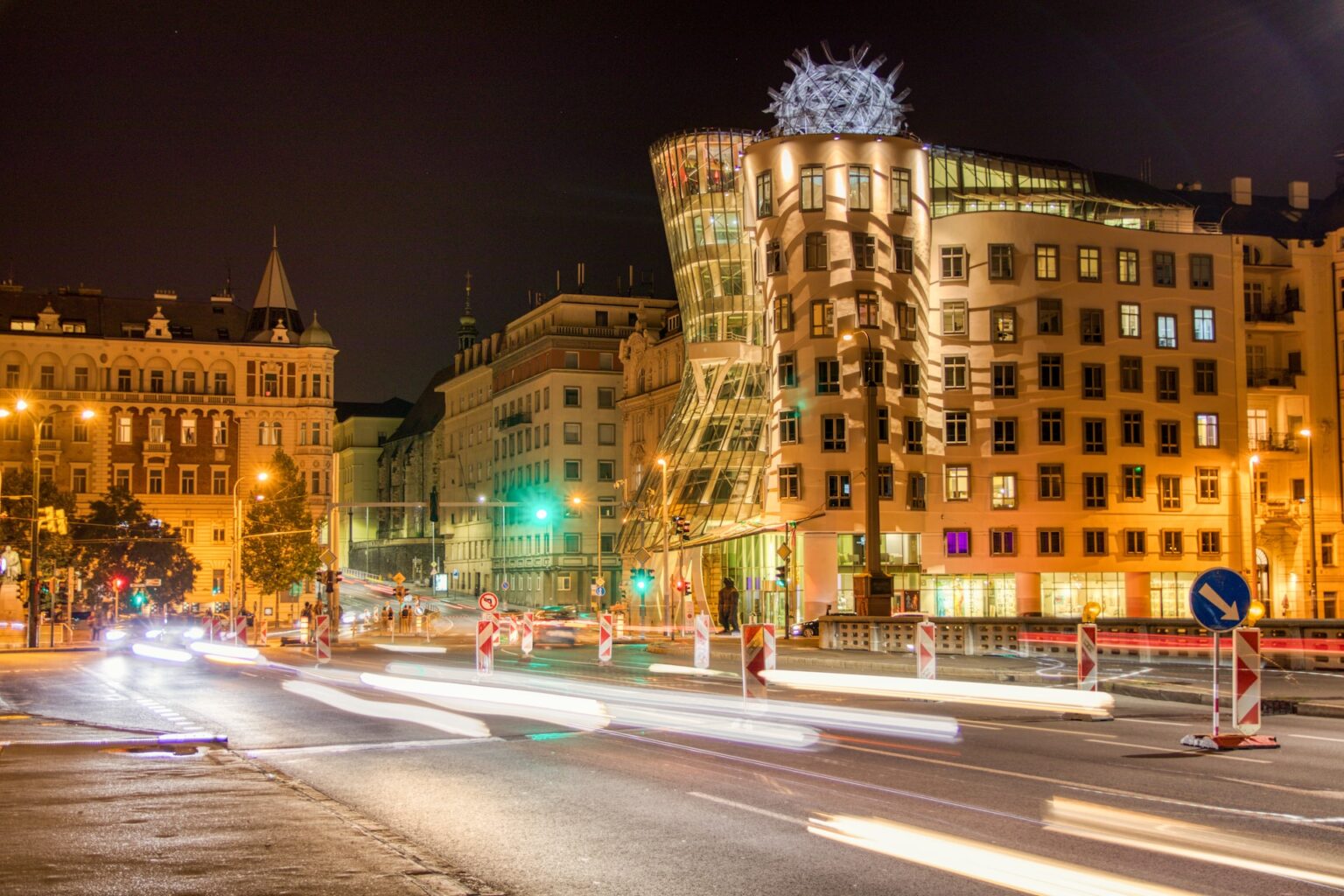 Dancing House: Prague's Modern Architectural Gem