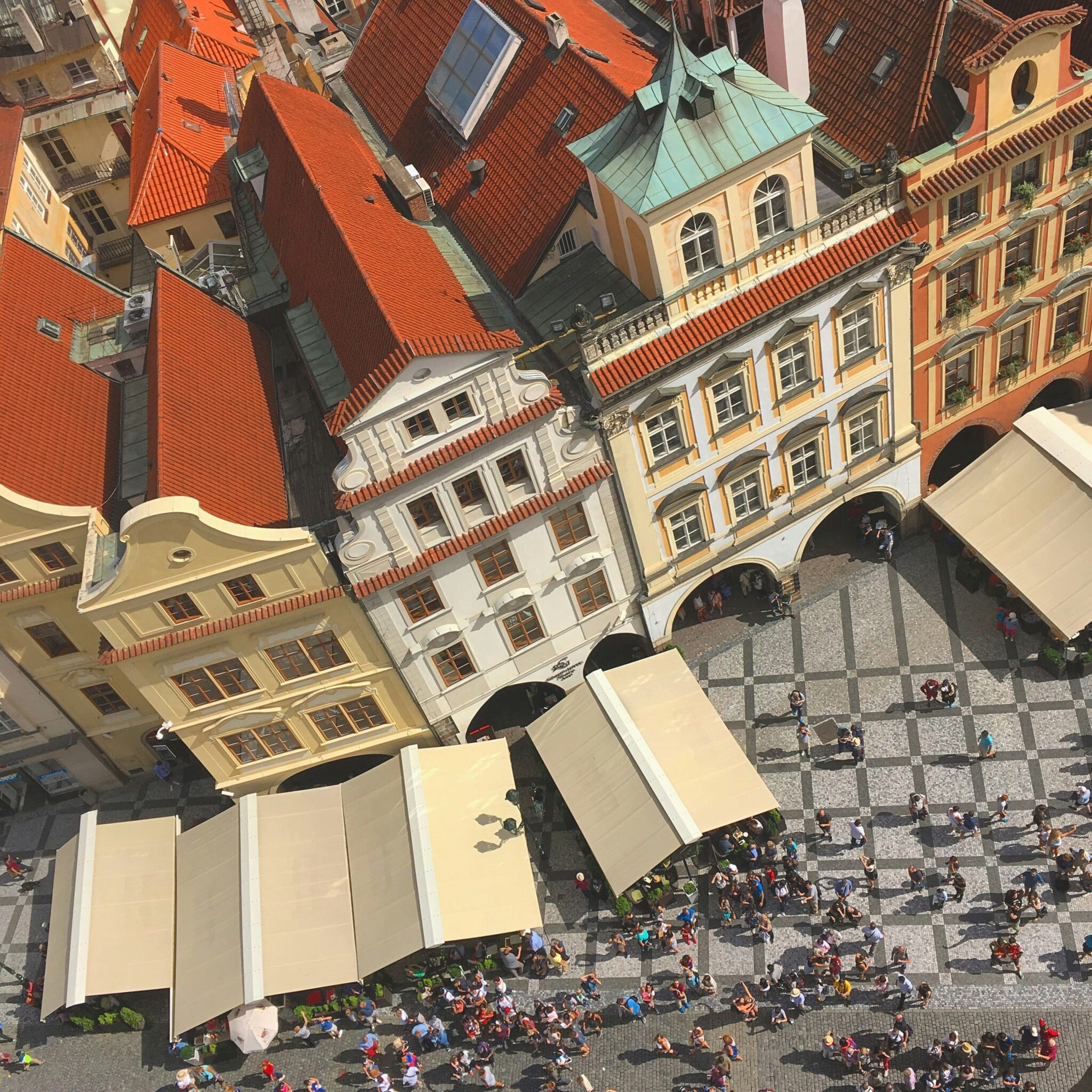 Expat Guide in Prague: Live, Work & Enjoy 💁‍♀️ | Prague.org