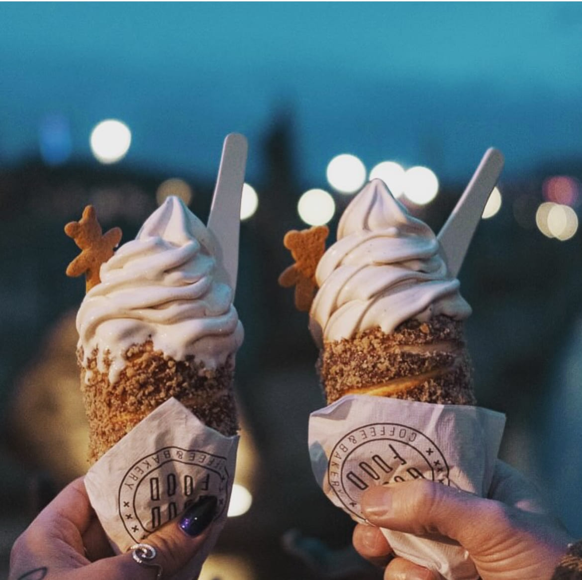 🍩 Unveiling Trdelnik: History & Top Authentic Spots in Prague 2025